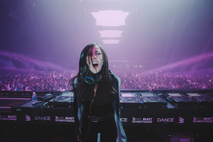 B JONES | Spanish Mainstream Dj | Tomorrowland & IBIZA DJ