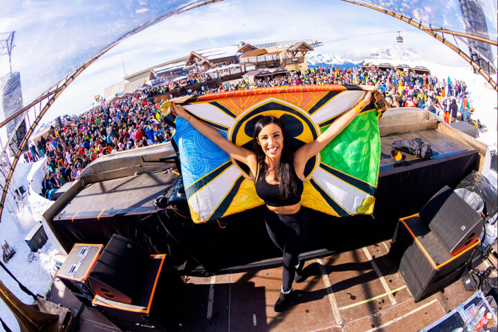 B JONES | Spanish Mainstream Dj | Tomorrowland & IBIZA DJ