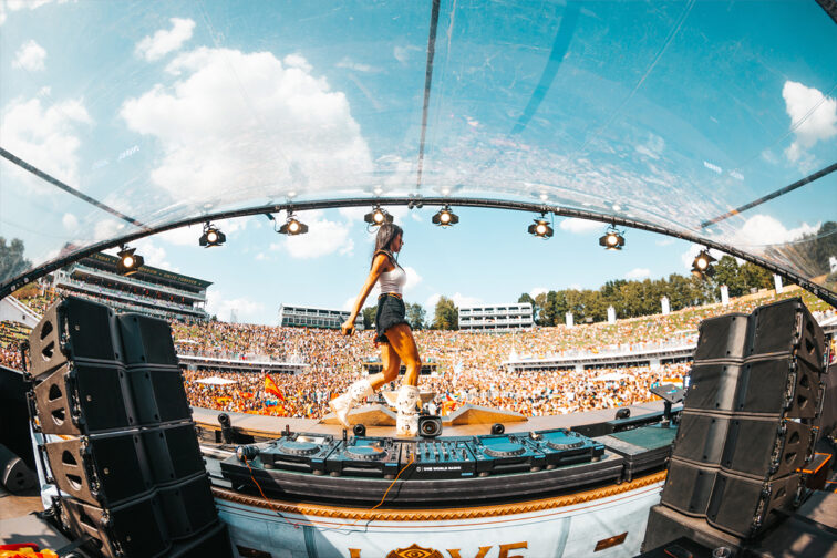 B JONES | Spanish Mainstream Dj | Tomorrowland & IBIZA DJ